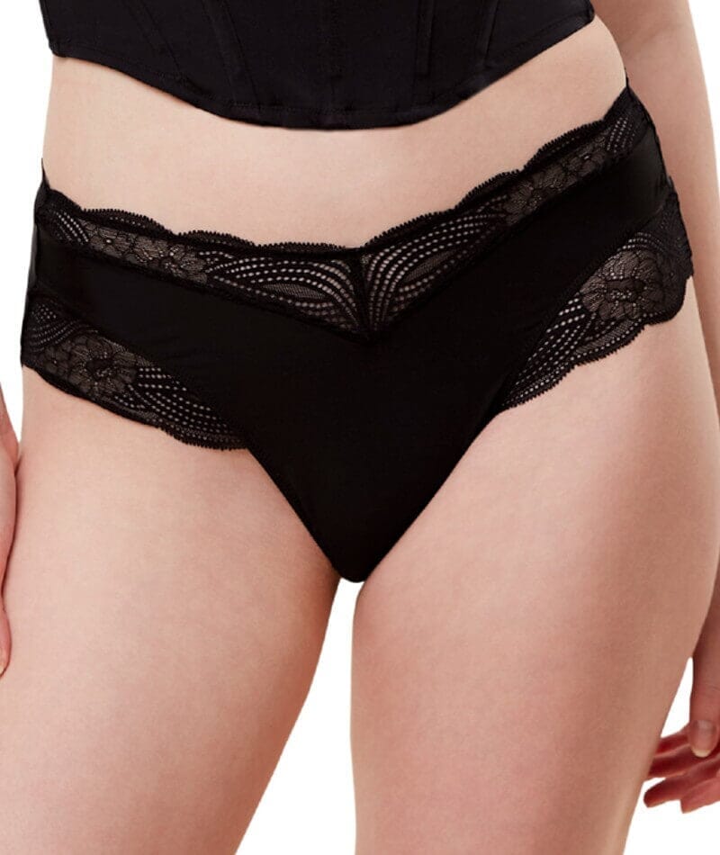 Triumph Lift Smart Bandeau Maxi Brief - Black – Big Girls Don't Cry (Anymore)